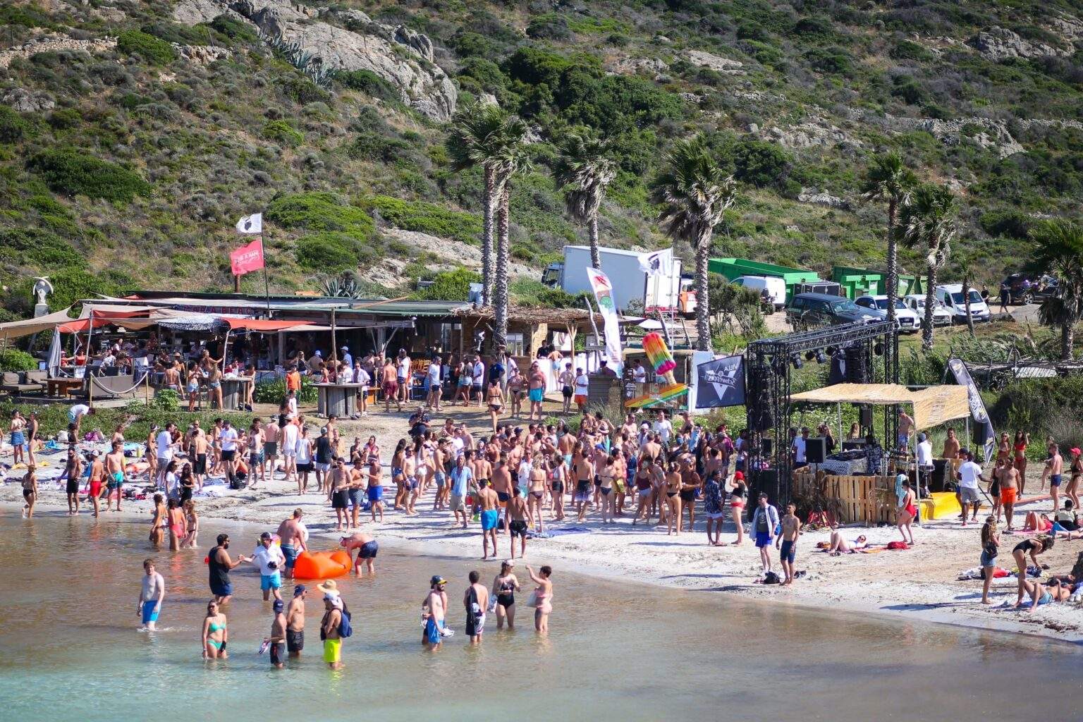 Festival Calvi On The Rocks : 20 ans, ça se fête ! - Villa Schweppes