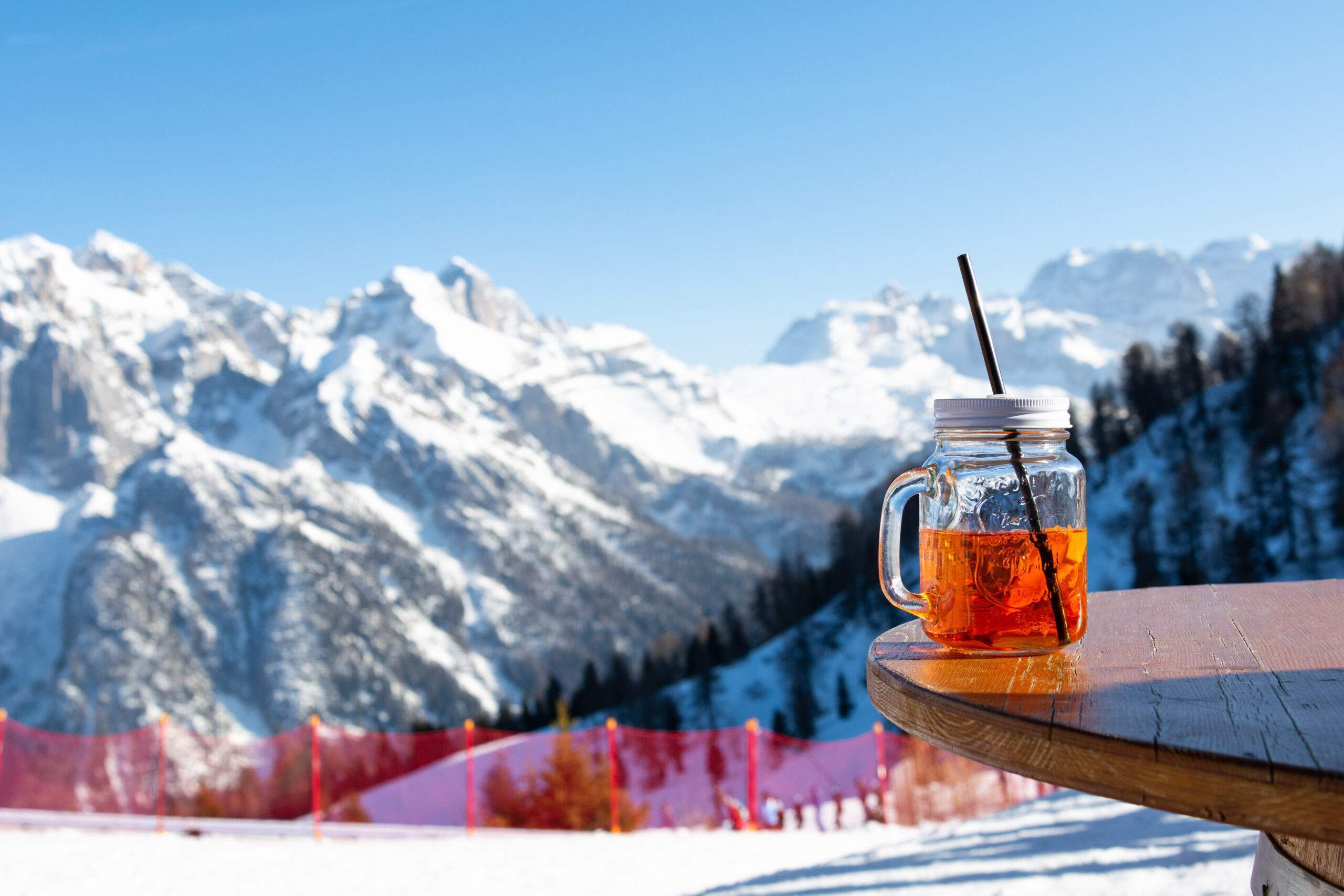 5 cocktails à boire au ski ou plutôt après le ski - Villa Schweppes